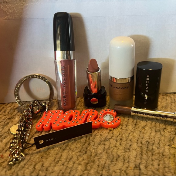 Marc Jacobs | Makeup | New Marc Jacobs Bundle 5 Items Make Up And ...